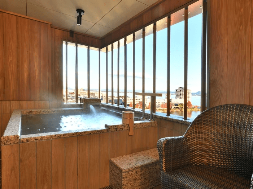 Yumotokan | [KAROI Luxury Floor] Japanese-style semi-suite room with ...