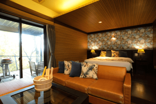 LCO-Resort | プランの詳細 | 【開業記念15％OFF＋特典付き！】岩手山麓健康豚を堪能するあったかお鍋＋グランピングモーニング＜地酒orクラフトビール付き＞